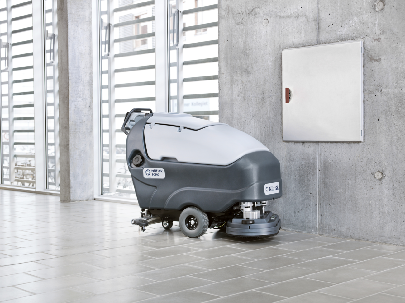 NILFISK SC800 71C Large Scrubber Dryer